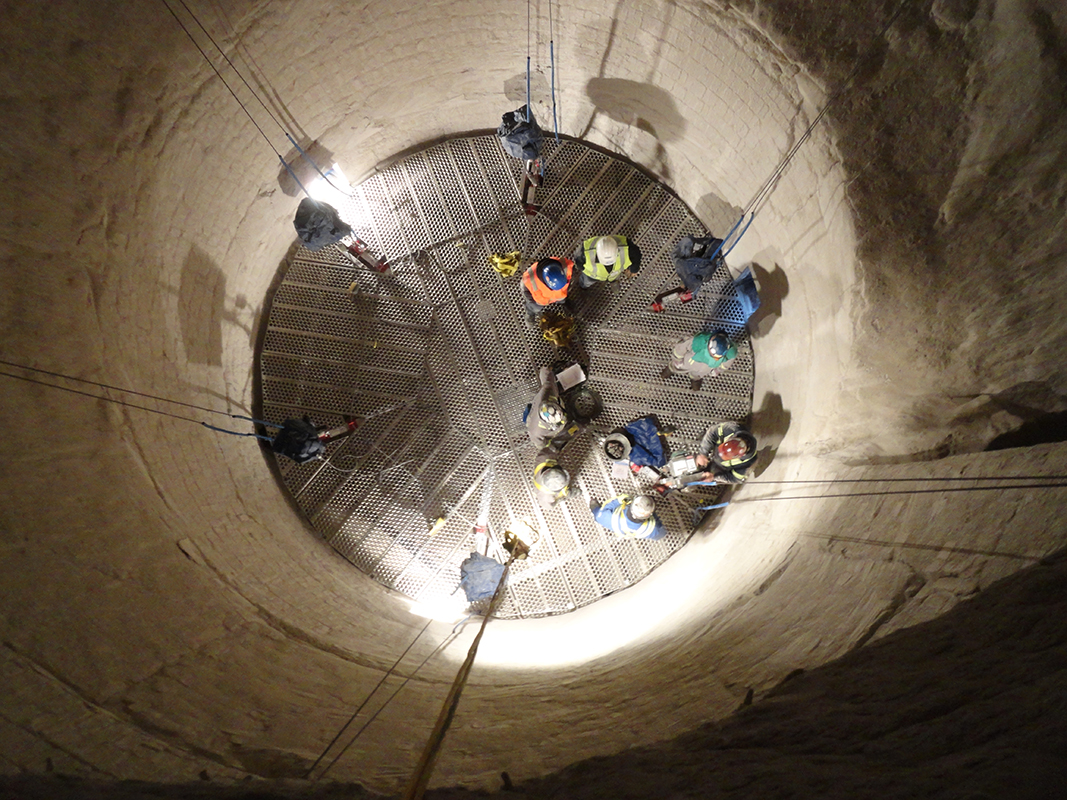 Platforms for Servicing, Relining Refractories | Foundry Management ...